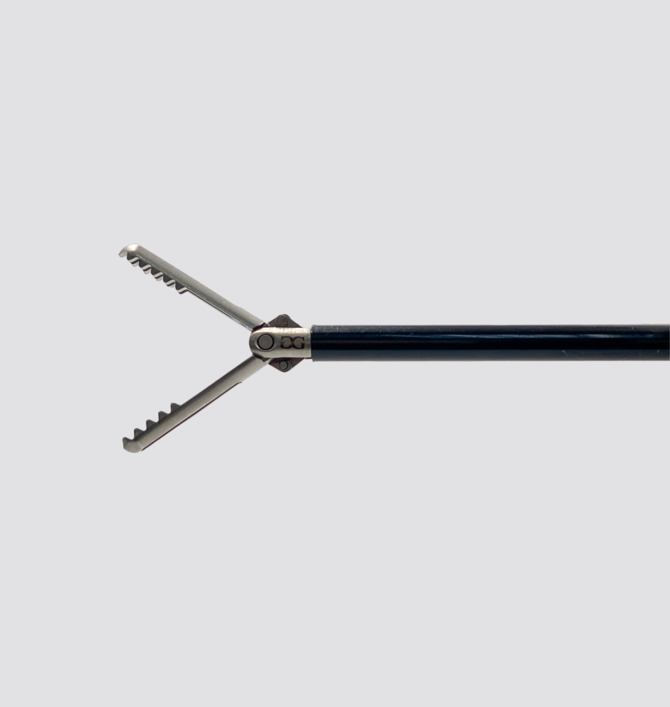 Grasper Traumático fenestrado endoscópico con ratchet desechable 5mm ...